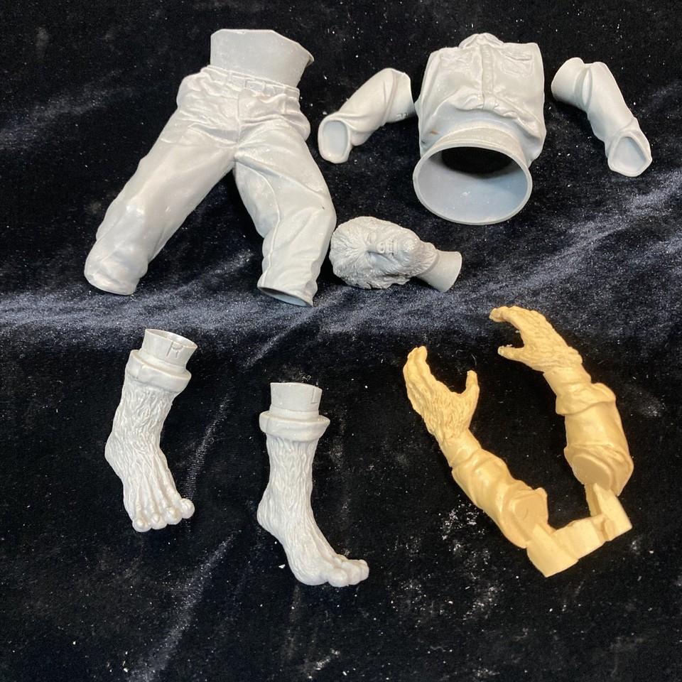 GEOMETRIC DESIGN THE WOLFMAN VINYL MODEL KIT NEW! Resin Head Feet Plate ...