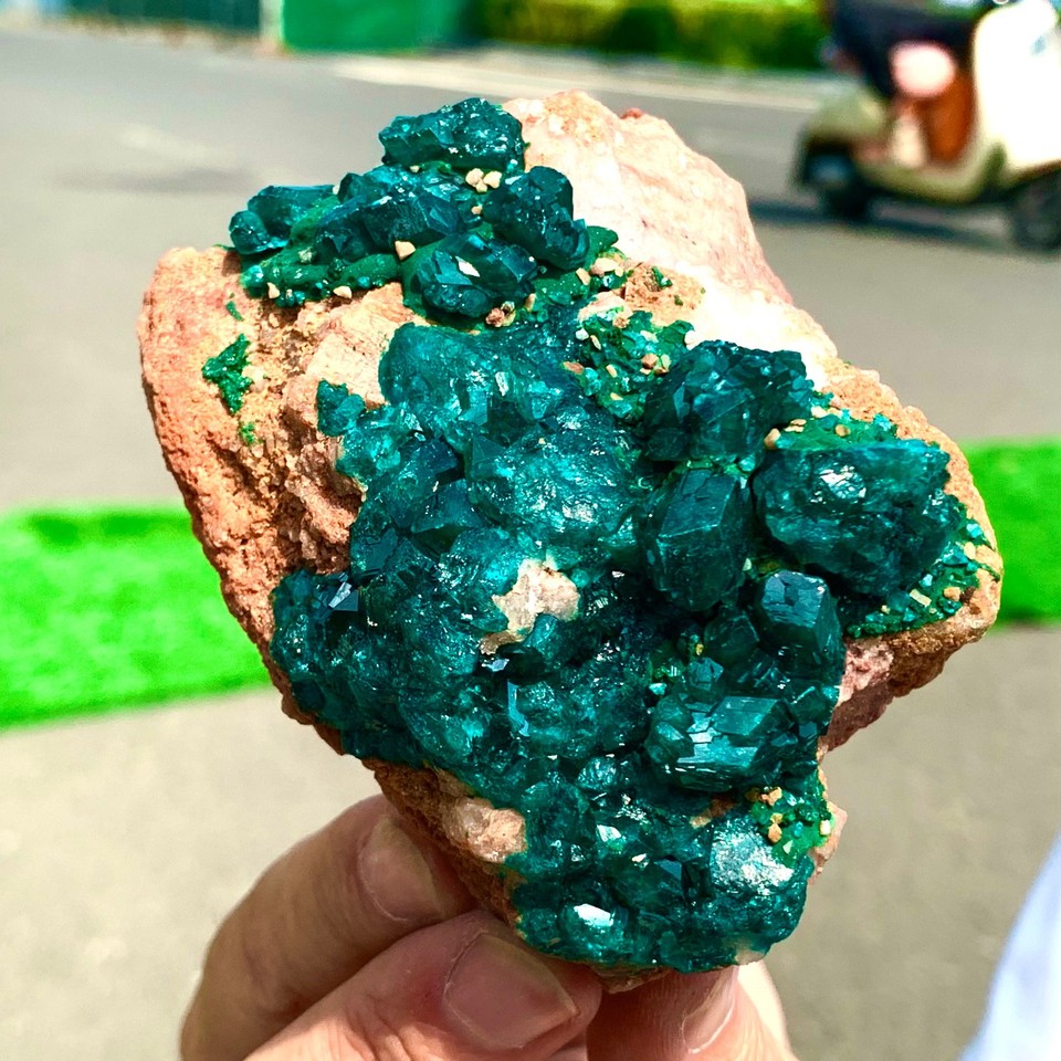 420G Natural green dioptase emerandine gemstone cluster mineral specimen | eBay
