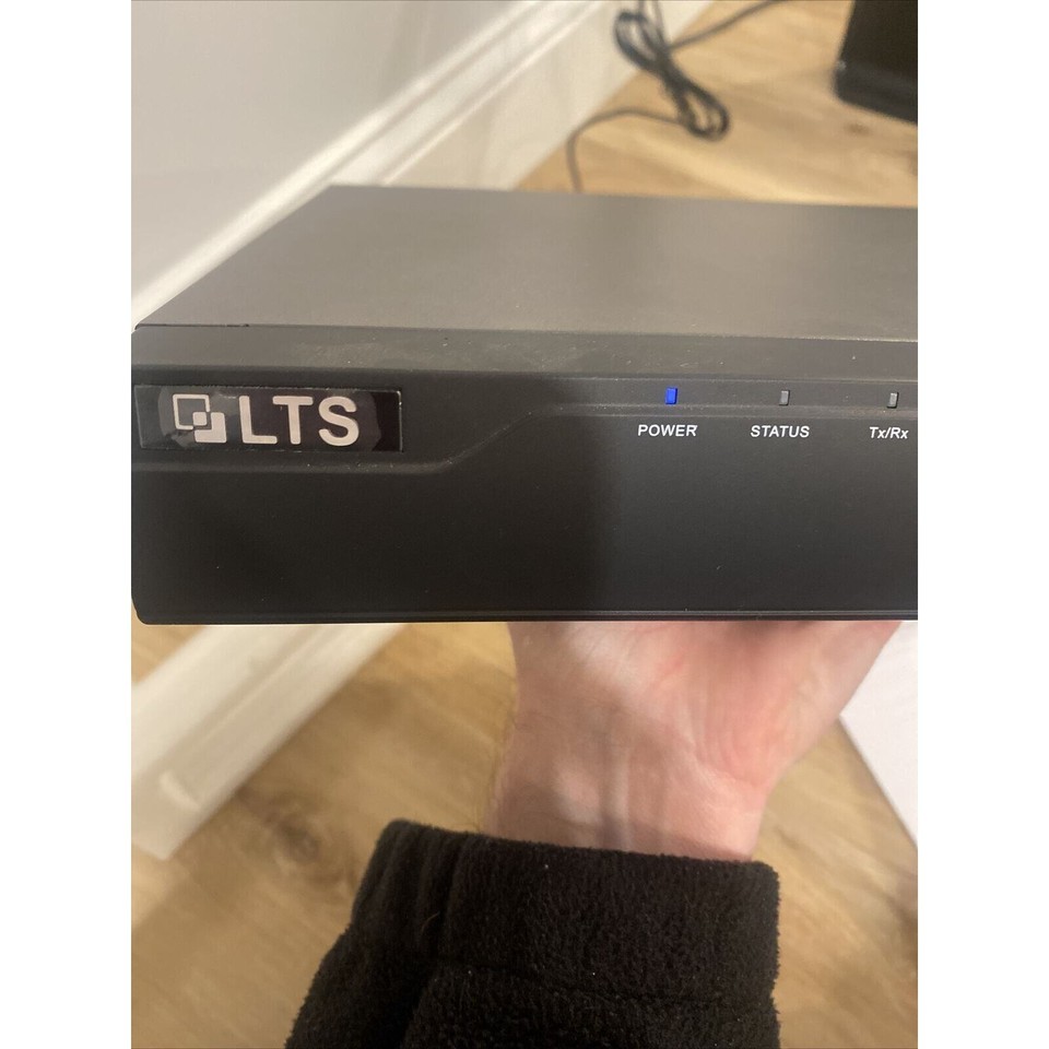 LTS Network Video Recorder Model LTN8704-P4 / 4 Camera Inputs Power ...