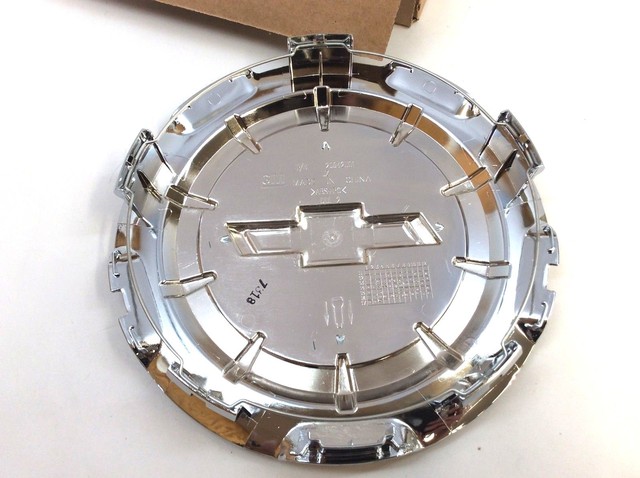 14-15 Chevrolet Tahoe Silverado Suburban Chrome OEM Center Cap P/N ...