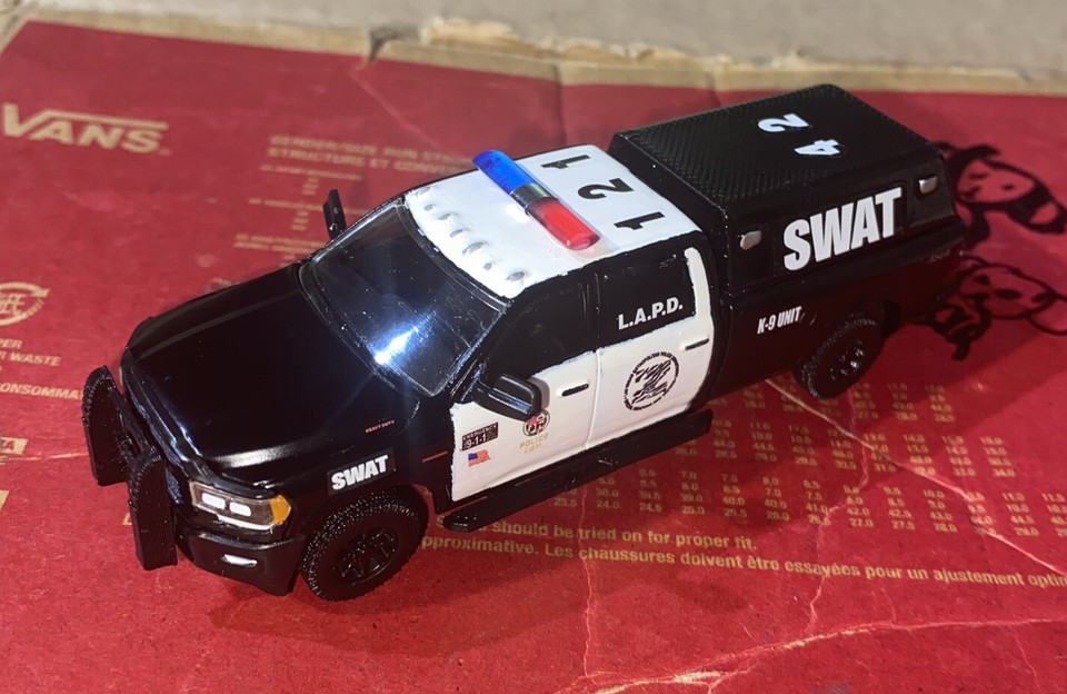 KITBASH 1/64 1-1 RAM 2500 LOS ANGELES POLICE DEPARTMENT LAPD SWAT ...