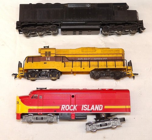 Lot of 3 HO scale diesel engines for parts & repair, SDP40 runs, 2 ...