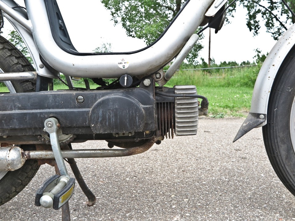 Vtg 1979 Vespa Piaggio GRANDE Project Moped 50cc for Repair or ...
