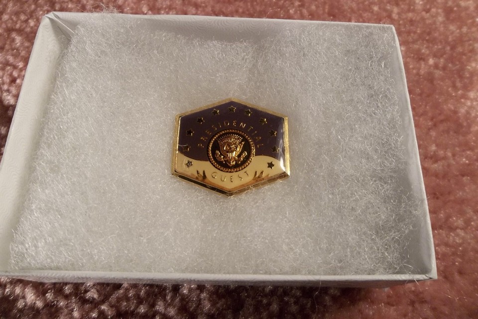 PRESIDENTIAL GUEST PIN, WHITE HOUSE, CAMP DAVID, OTHER SITES, SERIAL ...
