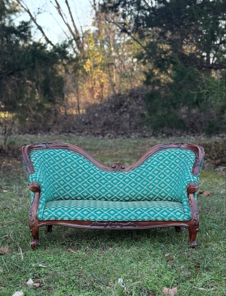 Vtg CHILDS Child's Sofa VICTORIAN Parlor PHOTO PROP- CAT COUCH - NICE ...