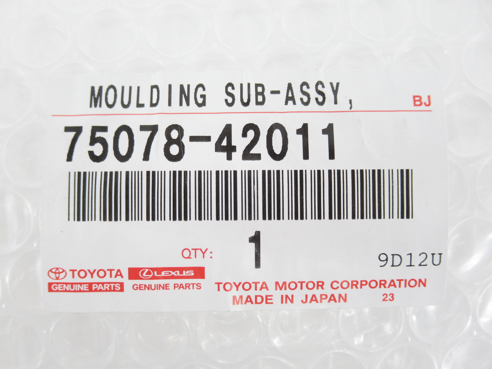 Genuine OEM Toyota 75078-42011 Driver Rear Lower Door Molding 2013-2015 ...