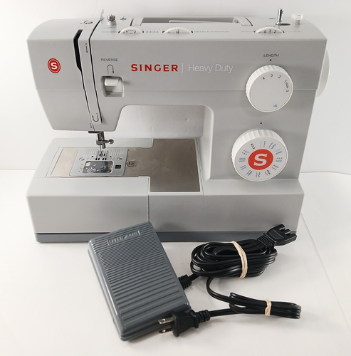 Singer 44S Heavy Duty Sewing Machine With Foot Pedal AS IS / FOR PARTS ...