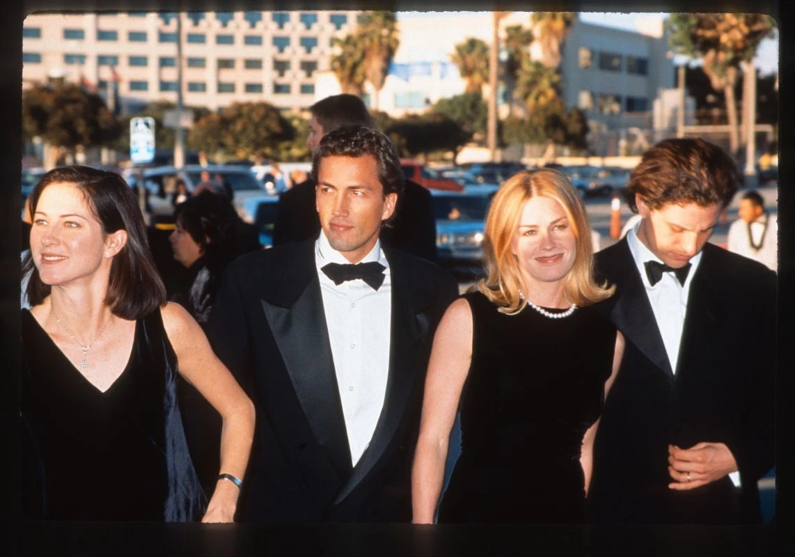 Andrew Shue And Elisabeth Shue