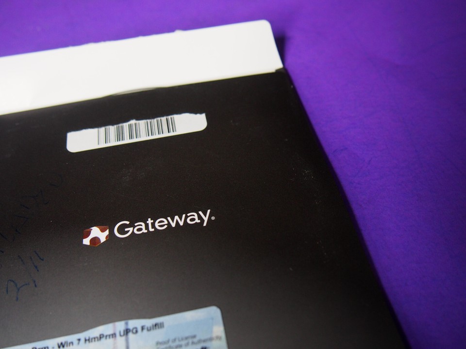 ACER Gateway Windows 7 Home Premium Upgrade Kit With Key opened. AS IS ...