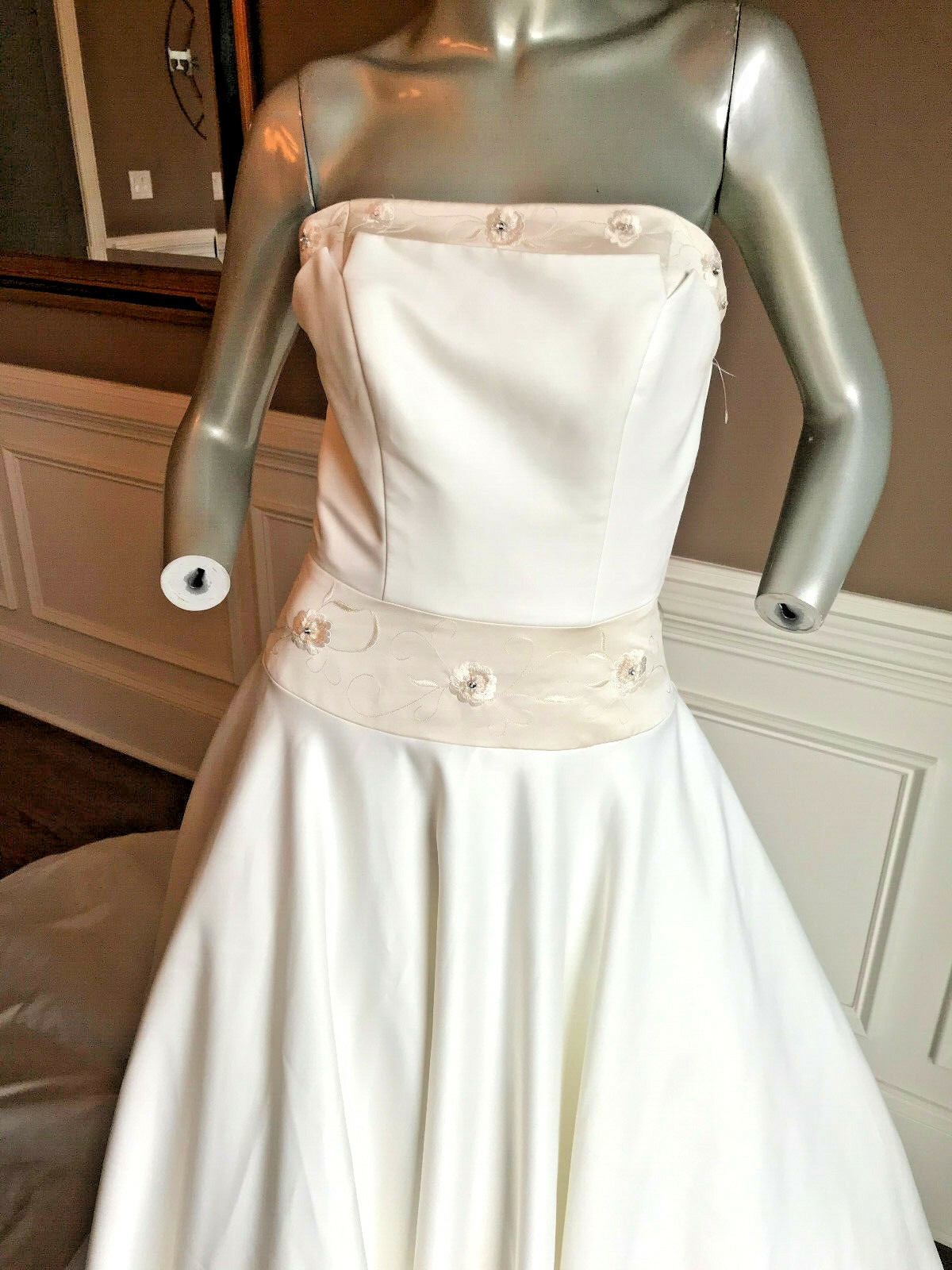 Gorgeous MOONLIGHT Satin Bridal Wedding Dress Sz 6 ch… - Gem Gorgeous MOONLIGHT Satin Bridal Wedding Dress Sz 6 ch… - Gem