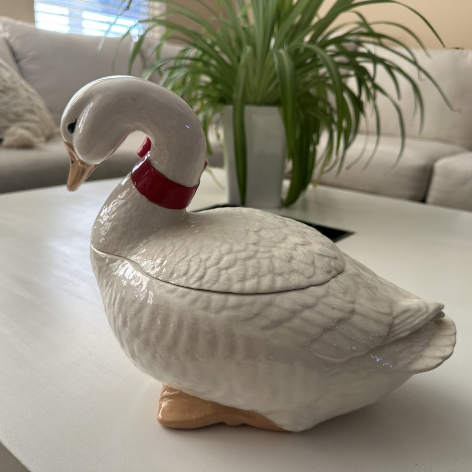 Vintage 1984 Goose Cookie Jar by Sittre Ceramic Products Inc. Red Bow ...