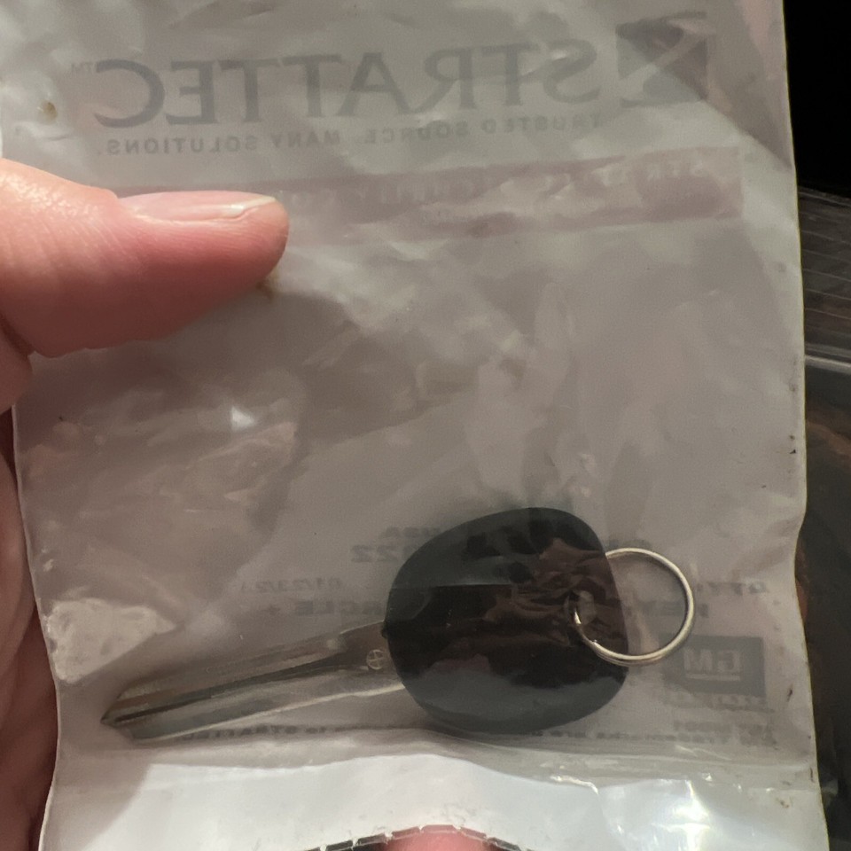 Chevrolet Door Lock & Ignition Lock Key Uncoded with GM Emblem new OEM ...