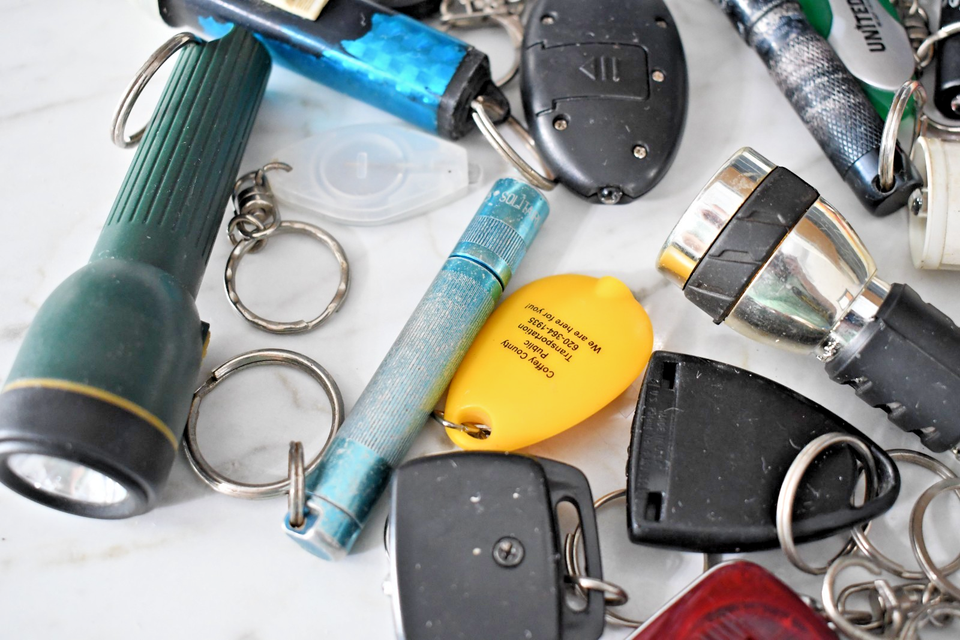 Lot Of 30 Keychain Key Ring Light Flashlight Laser | eBay