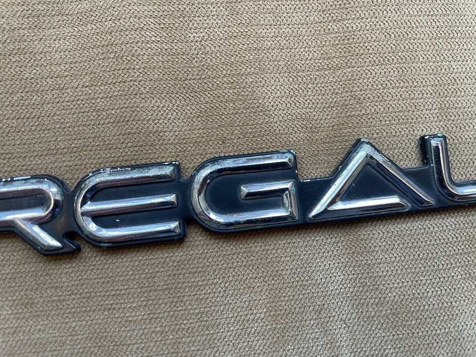 Vintage 1984 - 1987 Buick Regal Script Emblem Badge Ornament (ON-13-51 ...