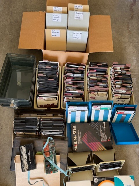 Apple IIe (2e) Computer w/ Monitor, Duo-Disc, Printer, 3.5" Disc Drive ...