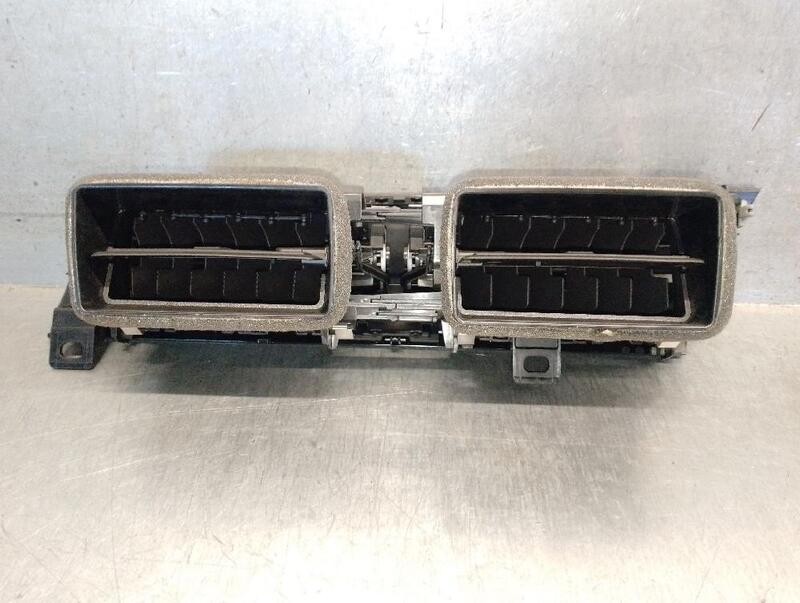 83B820903 central aerator AUDI Q3 F3B 35 TDI 2018 5705605 | eBay Australia