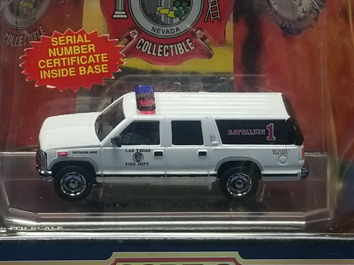 CODE 3 LAS VEGAS FIRE DEPT SUBURBAN LIMITED EDITION CODE 3 LAS VEGAS FIRE DEPT SUBURBAN LIMITED EDITION