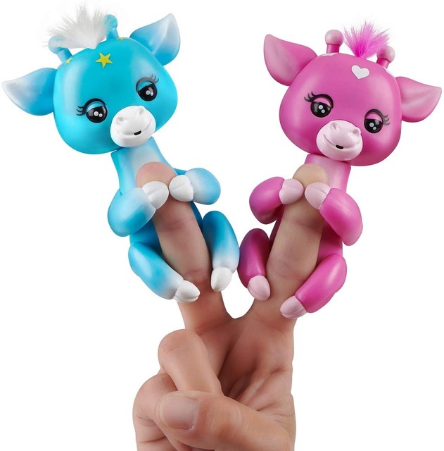 Untamed Fingerling Silvertooth Sabertooth WowWee Fingerlings 2018 for ...