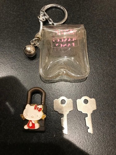 Showa Retro Good Condition HELLO KITTY Hello Kitty Padlock Key Set jp ...