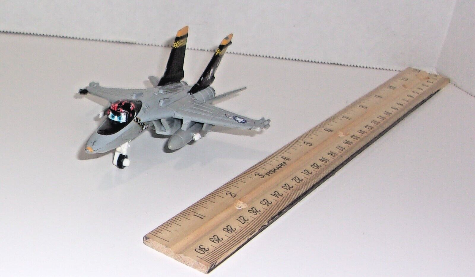 Disney Pixar Planes Bravo Die-cast Jet B4 | eBay