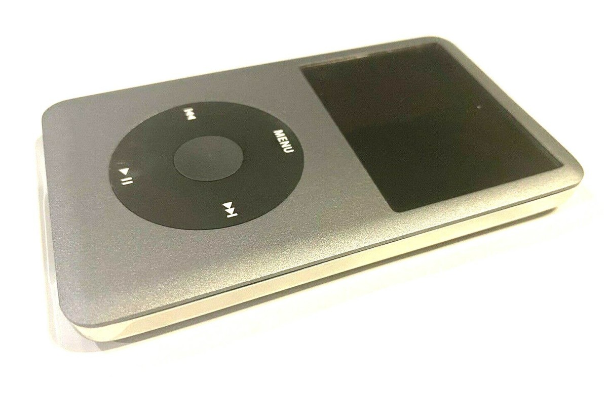 Apple iPod classic 6th Generation Gray (120GB) MP3 - Bundle Apple iPod classic 6th Generation Gray (120GB) MP3 - Bundle