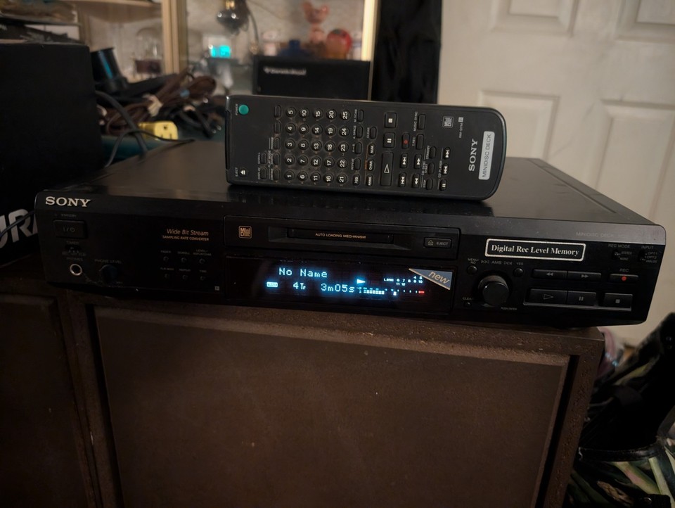 Sony MDS- JE520 MiniDisc Deck Player/Recorder With Remote. Tested and ...