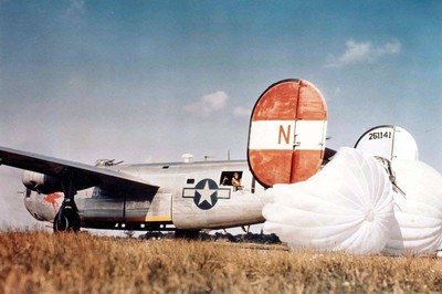 COLOR WWII Photo USAAF B-24 Bomber Drag Chutes WW2 B&W World War Two ...