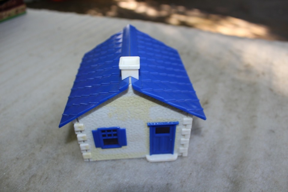 Plasticville Cape Cod Blue House Kit HP-9 | eBay