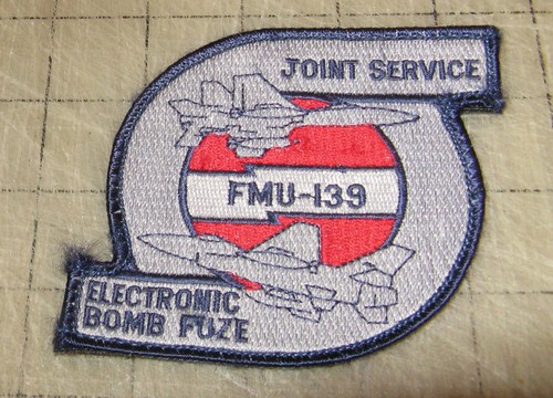 FMU-139 ELECTRONIC BOMB FUZE JOINT SERVICE 4" Tall Arm / Hat Used Patch ...