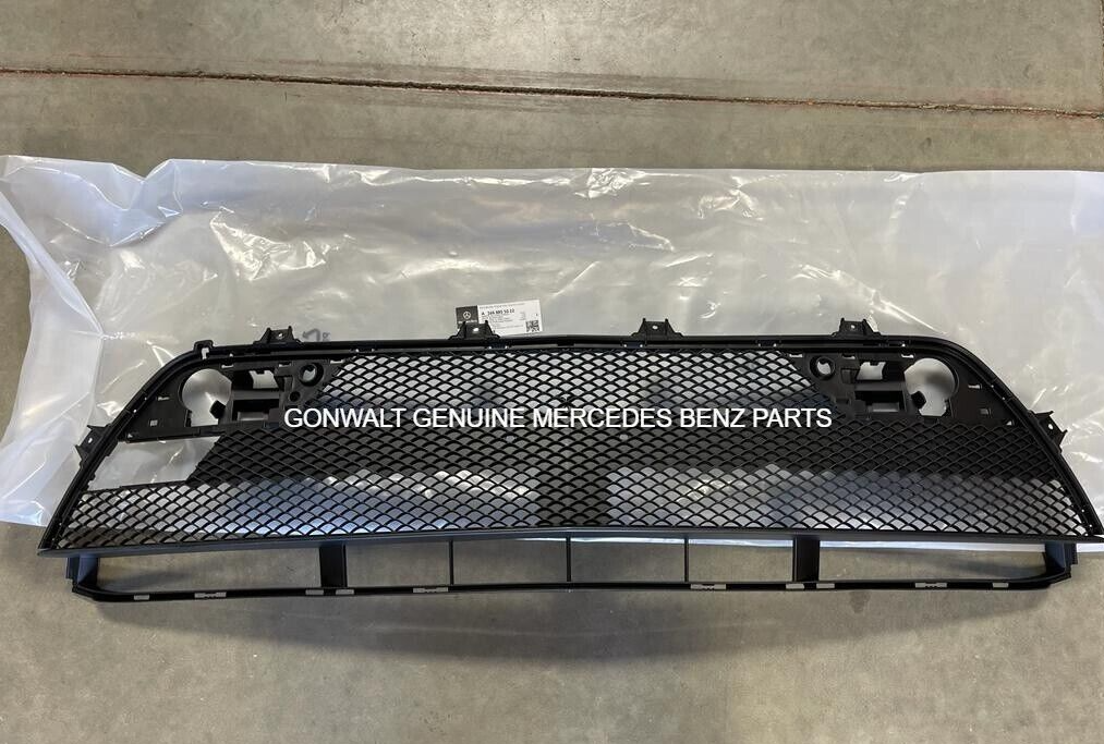 Mercedes Benz GL Class 2013-2016 Front Bumper Lower Center Grille OE ...