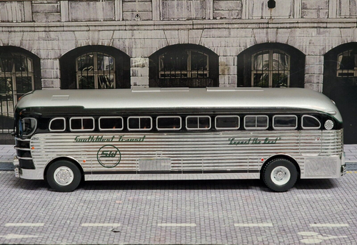 ICONIC REPLICAS 1/43 - GM PD-4151 SILVERSIDE COACH 1948 | eBay