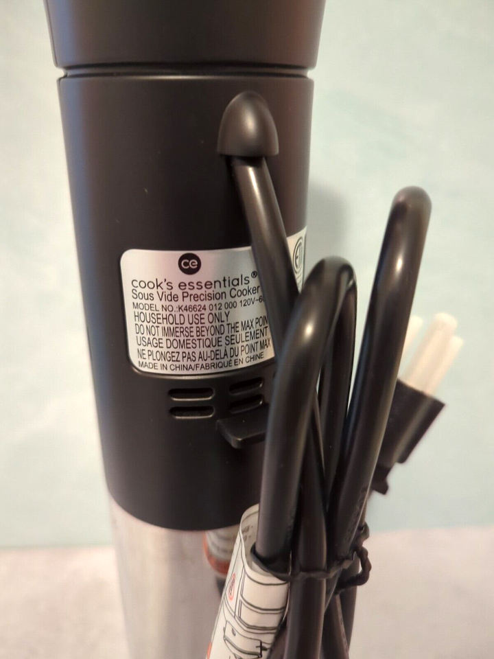 Intertek Cooks Essentials Sous Vide Precision Cooker 800w k46624 120V ...