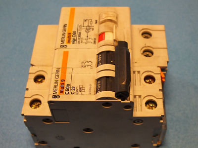 MERLIN GERIN multi9 C60a C32 2P 400V~ 23868 & multi9 vigi C60 26613 | eBay