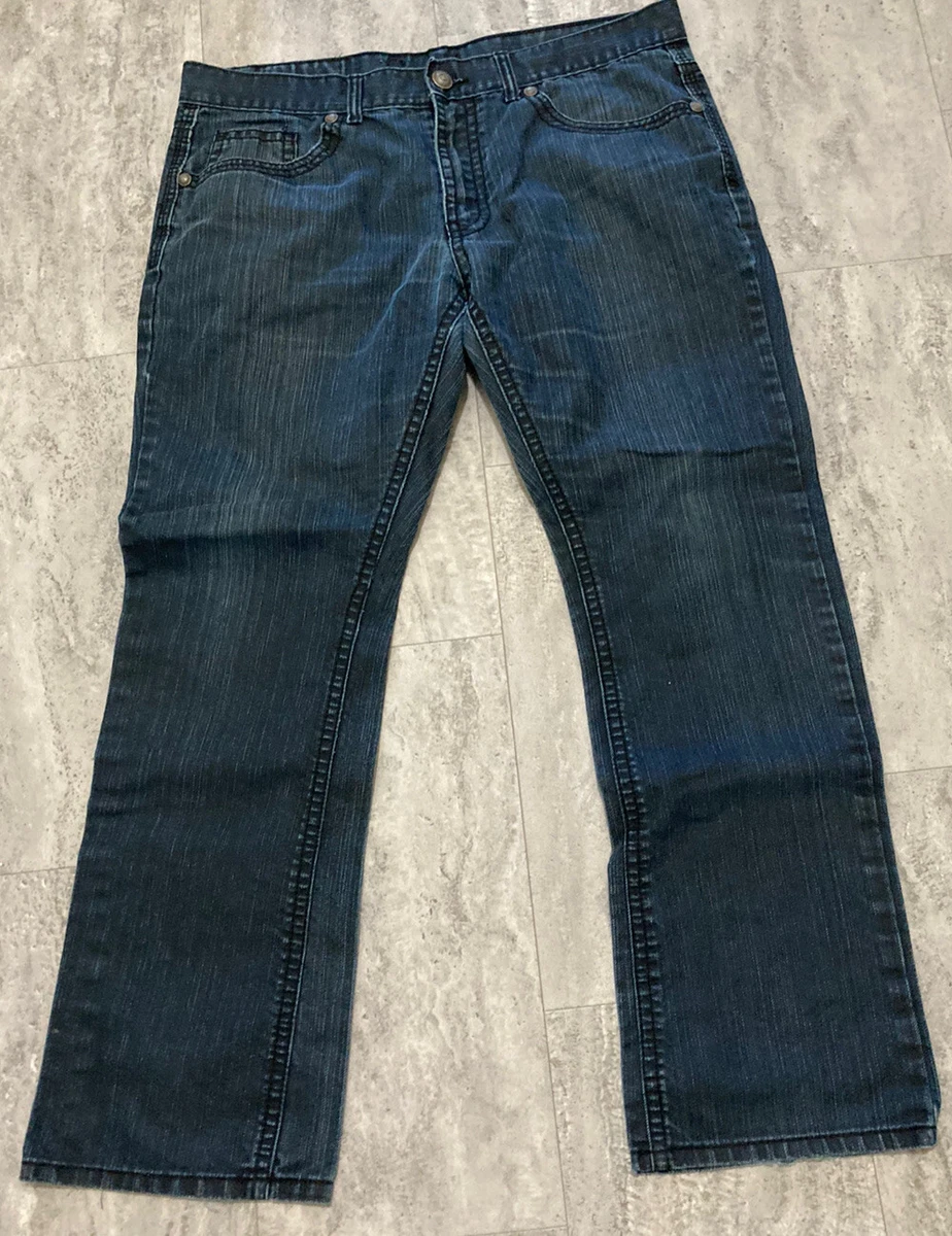 How To Wear Royal Blue Jeans