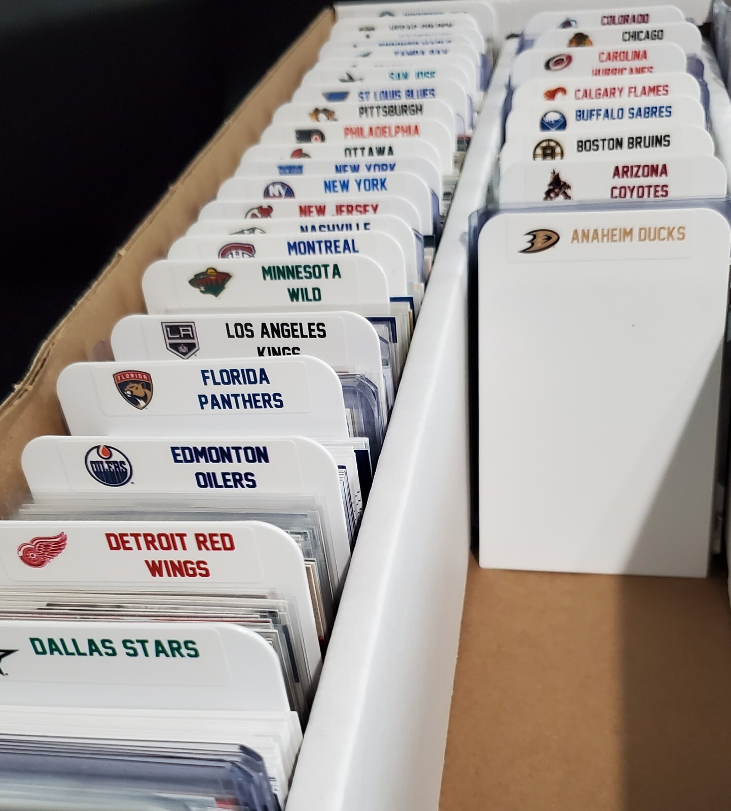 (33) TALL Sports Card Dividers with 32 FREE NHL Teams Logos Labels | eBay
