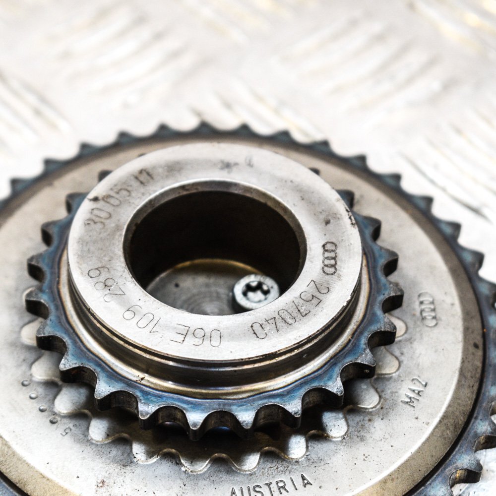 Pignone 06E109289 06E109077E ingranaggio della catena distribuzione ...