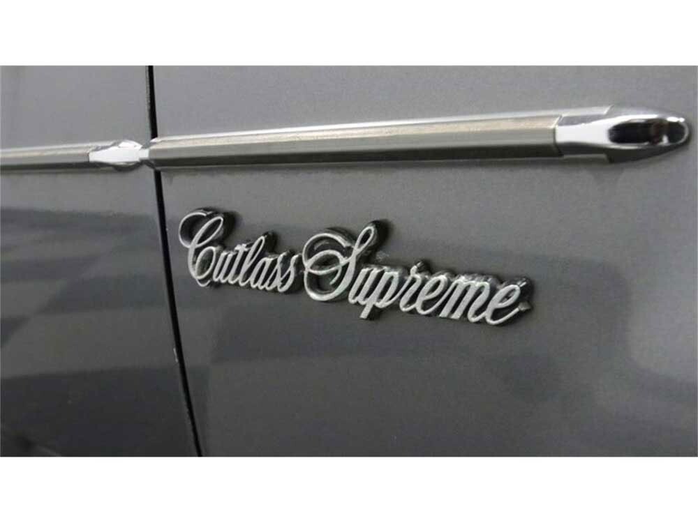 Cutlass Supreme Logo