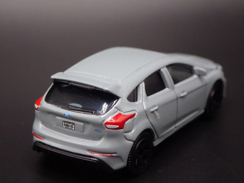 2011-2018 FORD FOCUS RS GRAY 1:64 SCALE COLLECTIBLE DIORAMA DIECAST ...