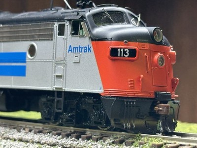 Athearn Genesis G22580 HO Amtrak EMD FP7A/F7B Diesel Loco DC #113A ...