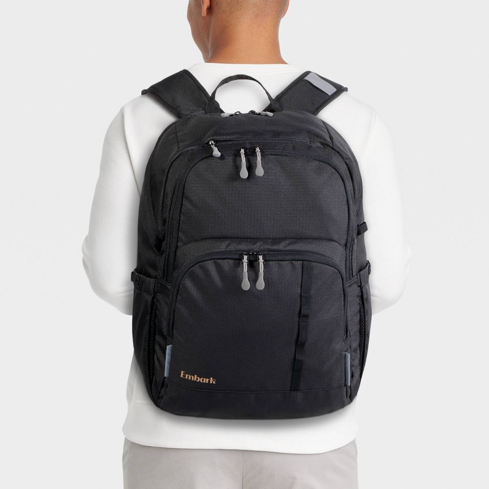 Top-Load 17" Backpack Black - Embark️
