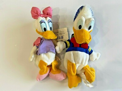 DONALD DUCK DAISY PLUSH TOY EXCLUSIVE THE DISNEY STORE | eBay