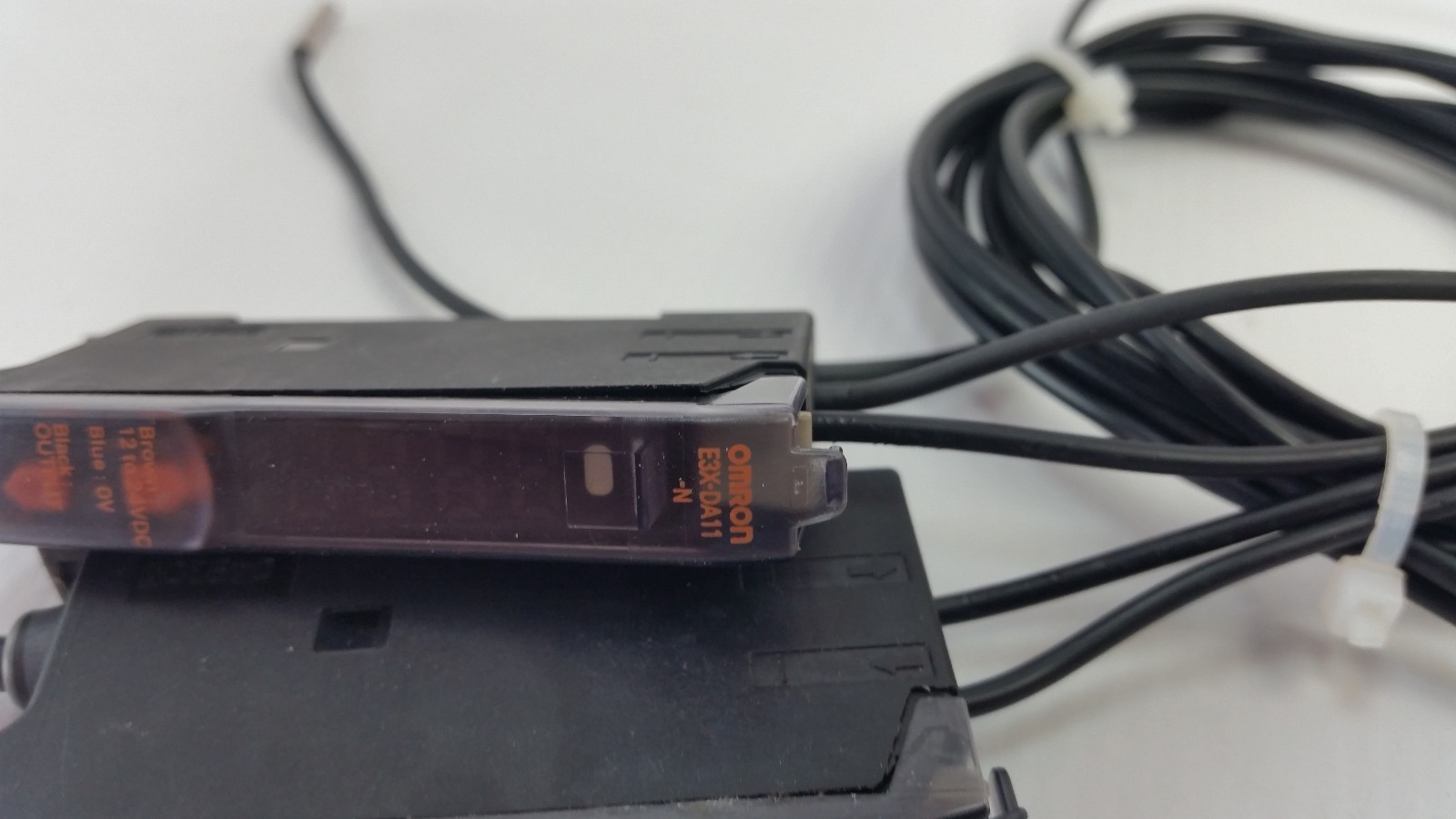 Omron E3X-DA11-N Photoelectric Switch LOT OF 2 | eBay