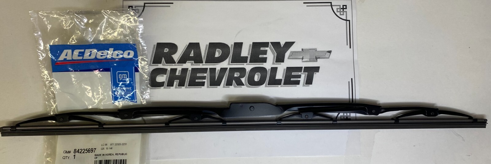 NEW GM OEM WIPER WASHER- WINDSHIELD- BLADE LEFT GENERAL MOTORS GMC ...
