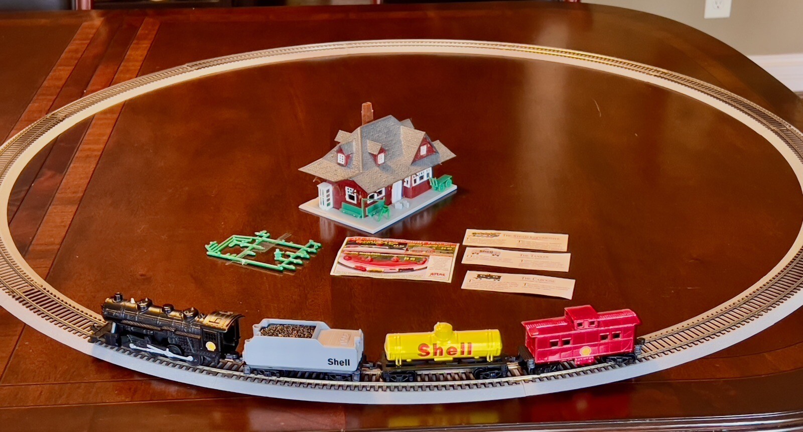 VTG Fletcher-Barnhardt Shell Oil Co. HO Scale DieCast Train Set,Track ...