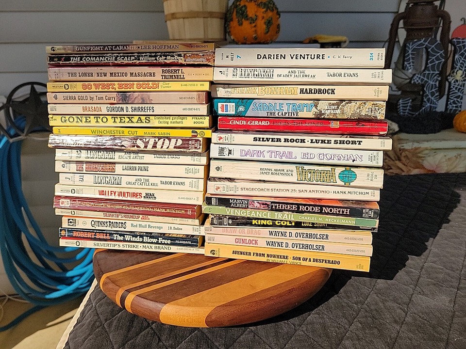 Lot of 33 Old Vintage Western Paperback Books Mixed Authors | eBay