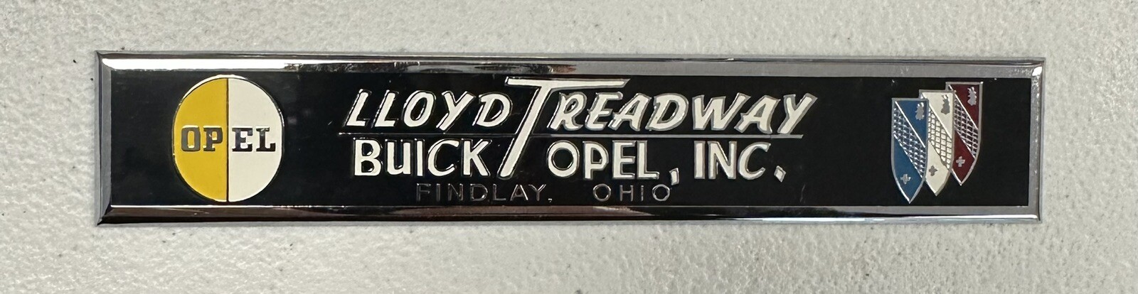 Vintage Findlay Ohio Opel Buick Dealership Badge Emblem 6” Advertising ...