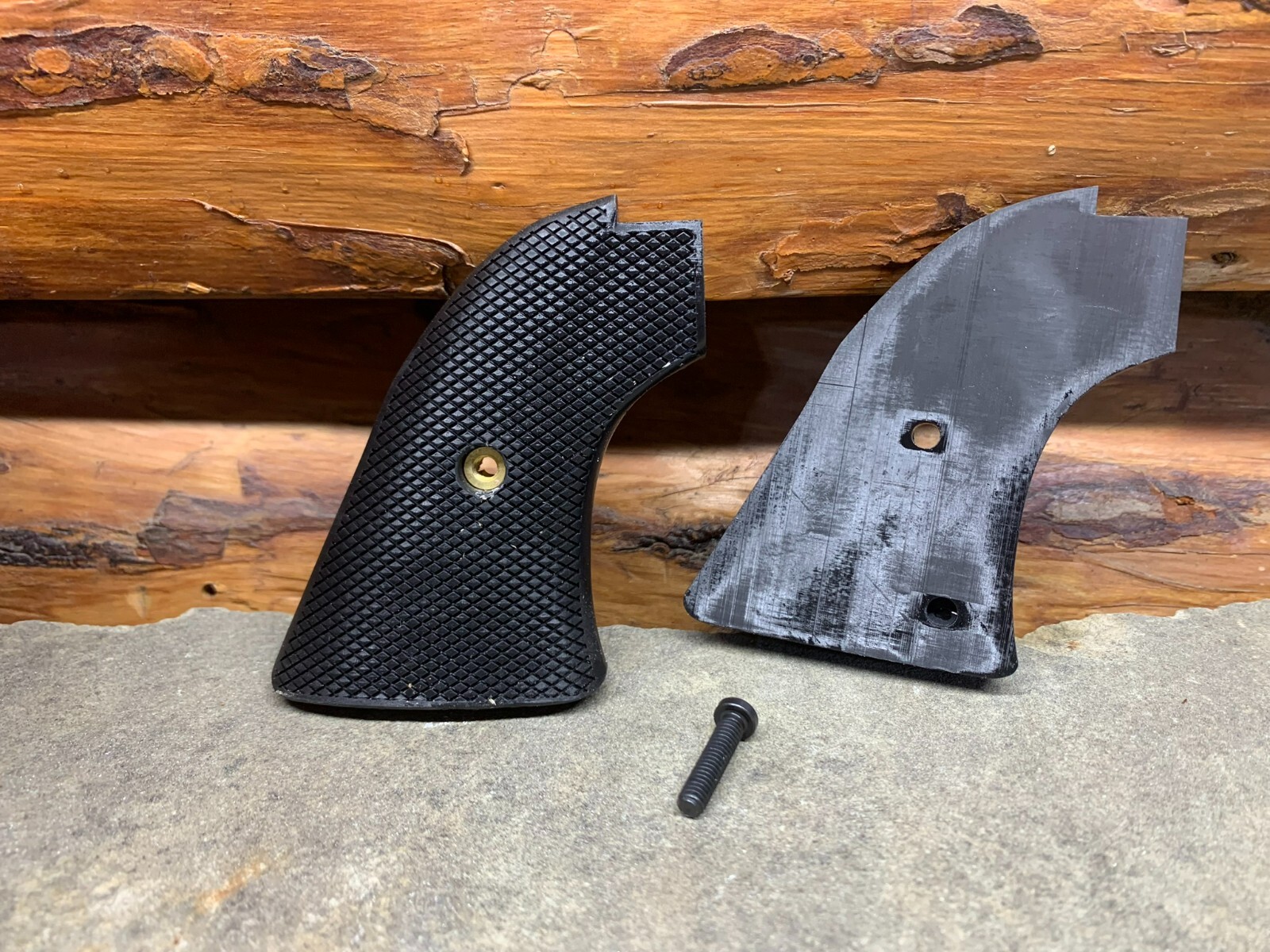 HERITAGE ARMS ROUGH RIDER GRIPS Standard .22 &.22 MAG models Black ...