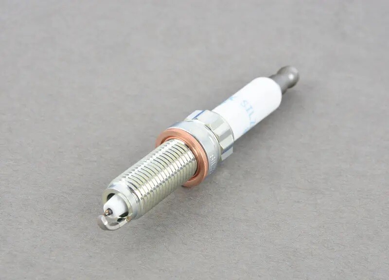 NGK SPARK PLUGS 12-16 BMW M5 F10 12-18 M6 F06 F12 F13 4.4L TWIN TURBO ...