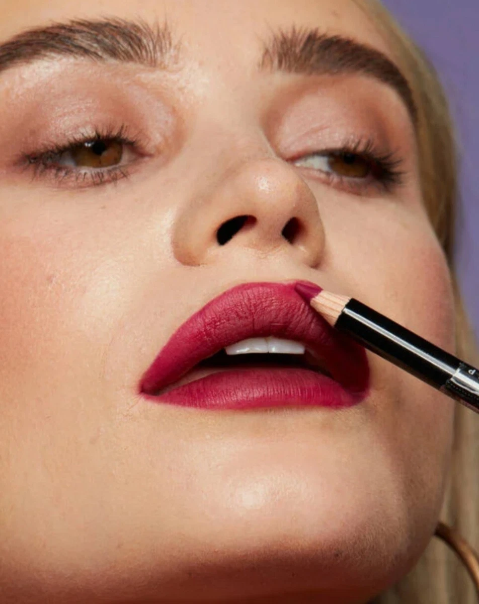 Nyx Plush Red Lip Liner