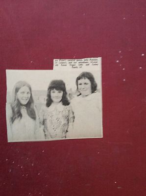 F2-1 ephemera 1972 picture praze julie fletcher susan negus lesley ...